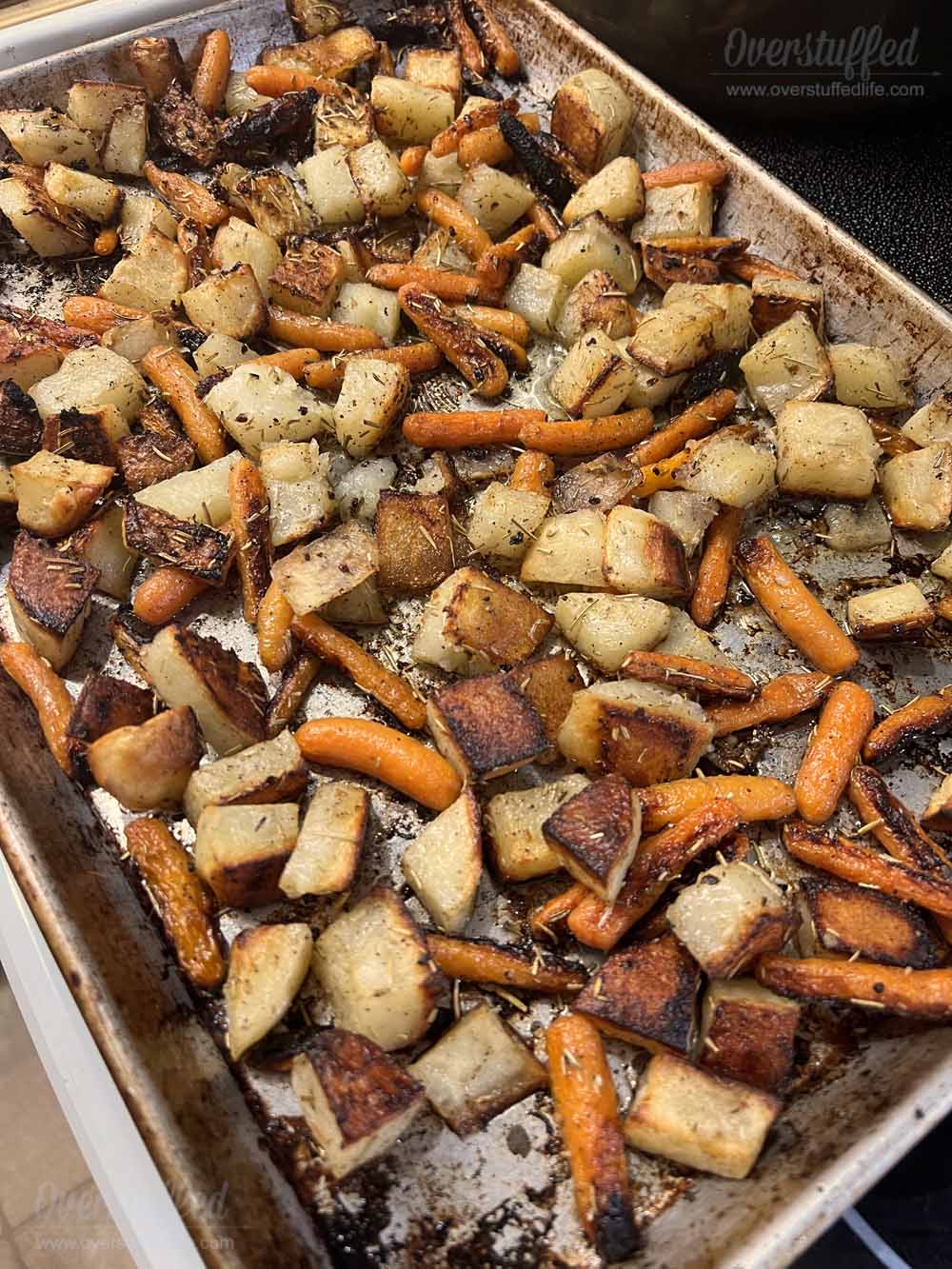 Easy Italian Garlic Rosemary Chicken Thighs - Overstuffed Life